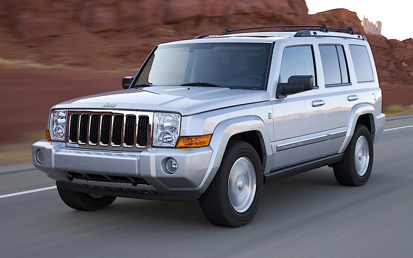 Установка дополнительного оборудования на Jeep Commander в Москве, ЮАО ...